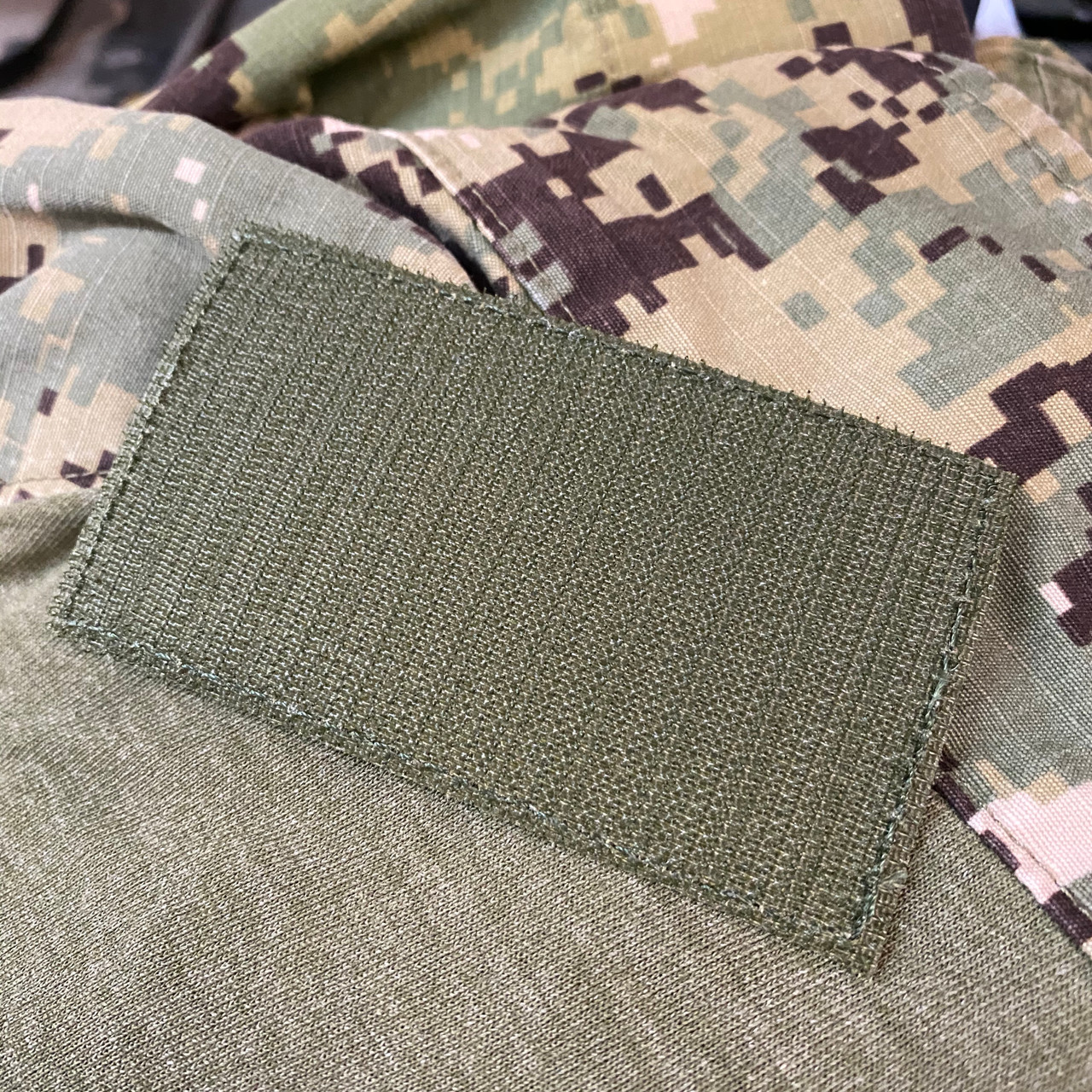 LBT-1781H AOR2 IR Reflective Right Hand American Flag Patch
