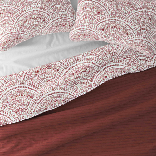 3 Piece Quilted Coverlet Set In Scallop Pattern