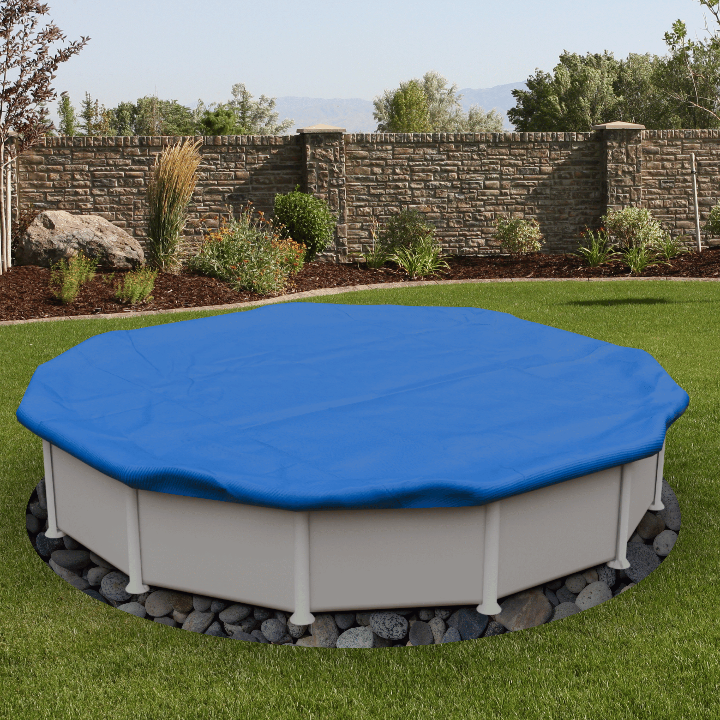 What Makes a Strong Winter Pool Cover? - Freetime Fun