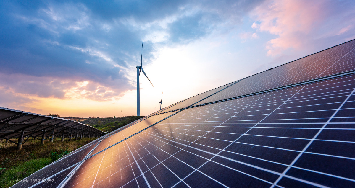 SOLAR FLARES & THEIR IMPACT ON SOLAR PANELS - Newpowa