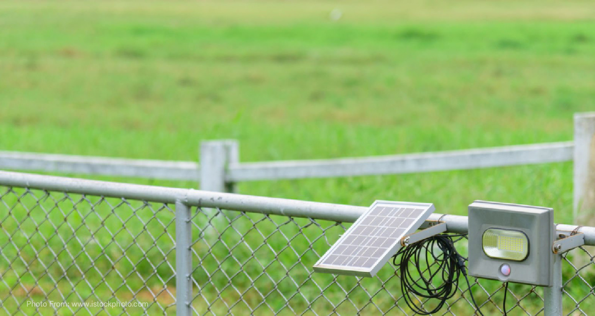 SOLAR-POWERED ELECTRIC FENCING FOR REMOTE PROPERTIES - Newpowa