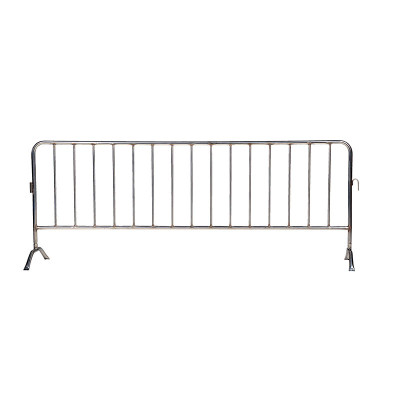 304 Crowd Barrier with Curved Feet 104-3/4in Length, Silver | CMTP