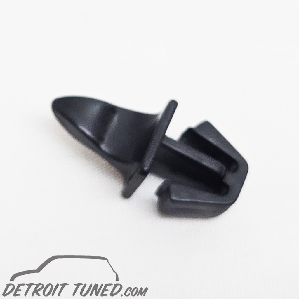 R55 / R56 Knee Bolster Retaining Clip