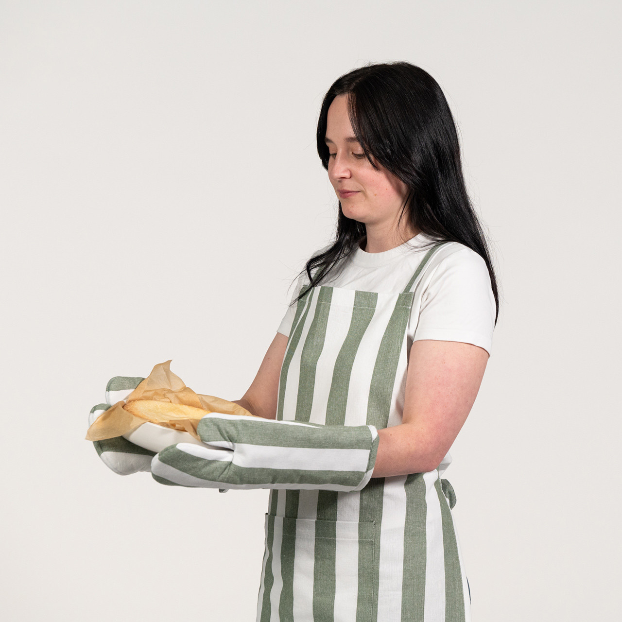 Cucina | Olive Stripe Apron | Canningvale