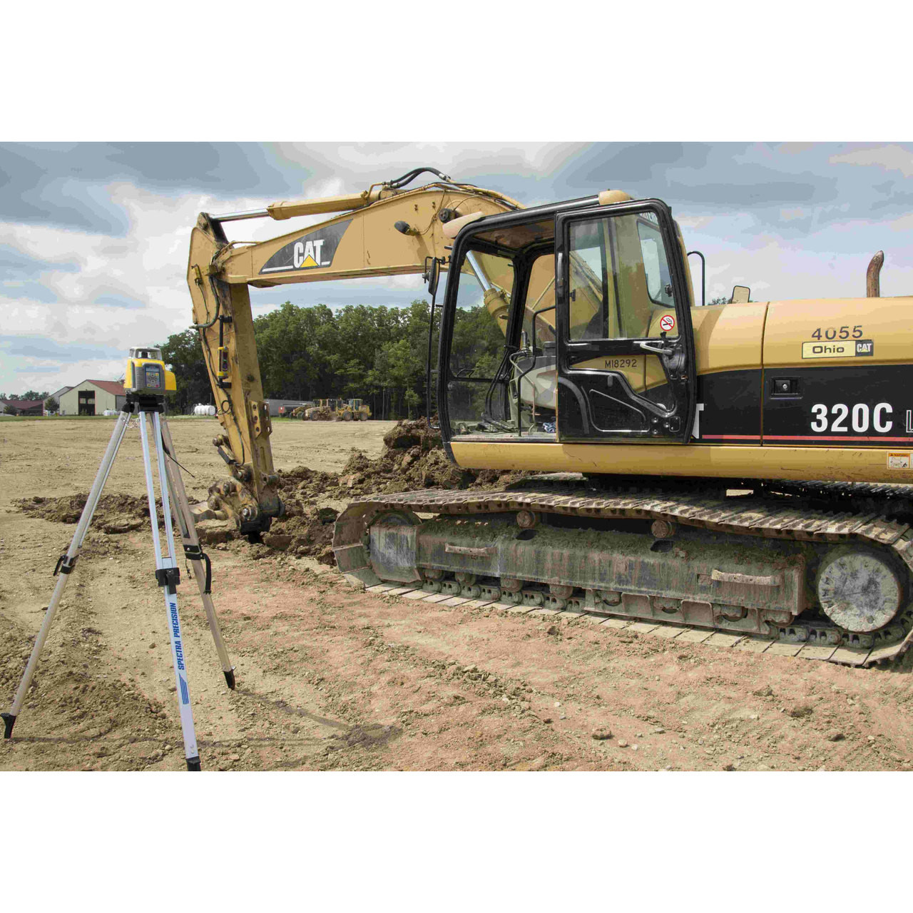 Spectra Precision GL1425C Dual Grade Laser Bluetooth w/ HL760 ...