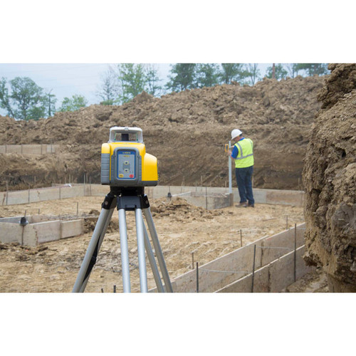 Spectra Precision LL1505C-4 Laser Level Kit with HL450 Receiver, Tripod ...