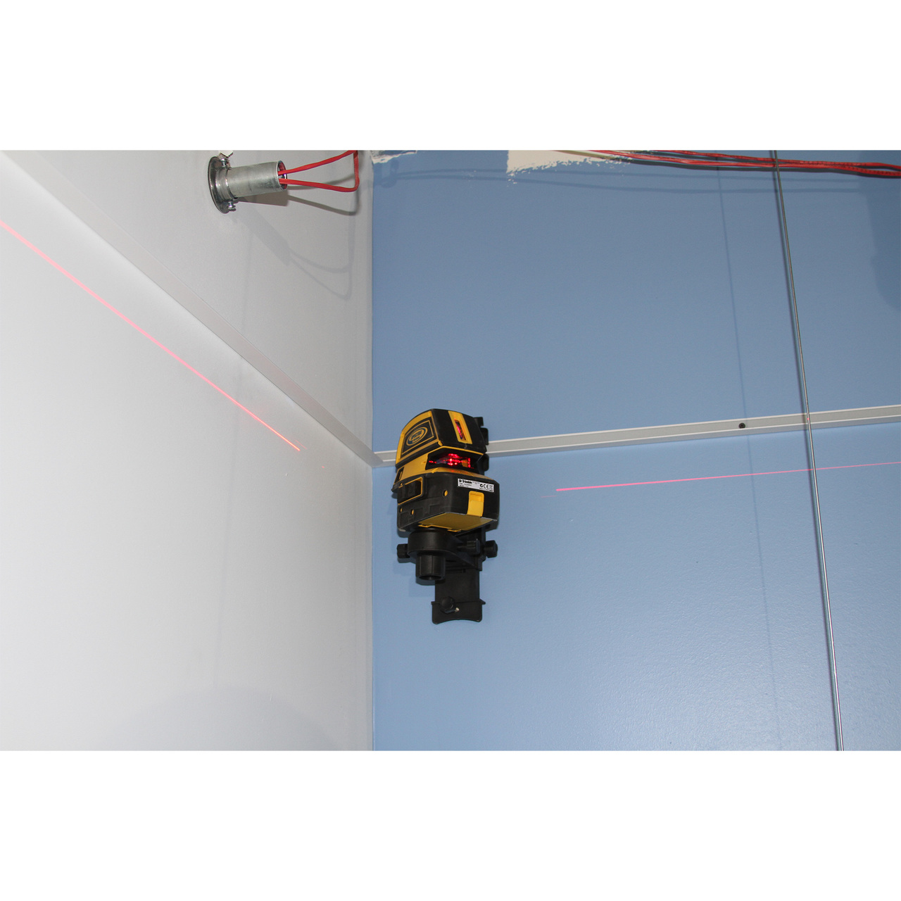 Spectra Precision LT52R Point and Line Laser Tool - Rechargeable ...