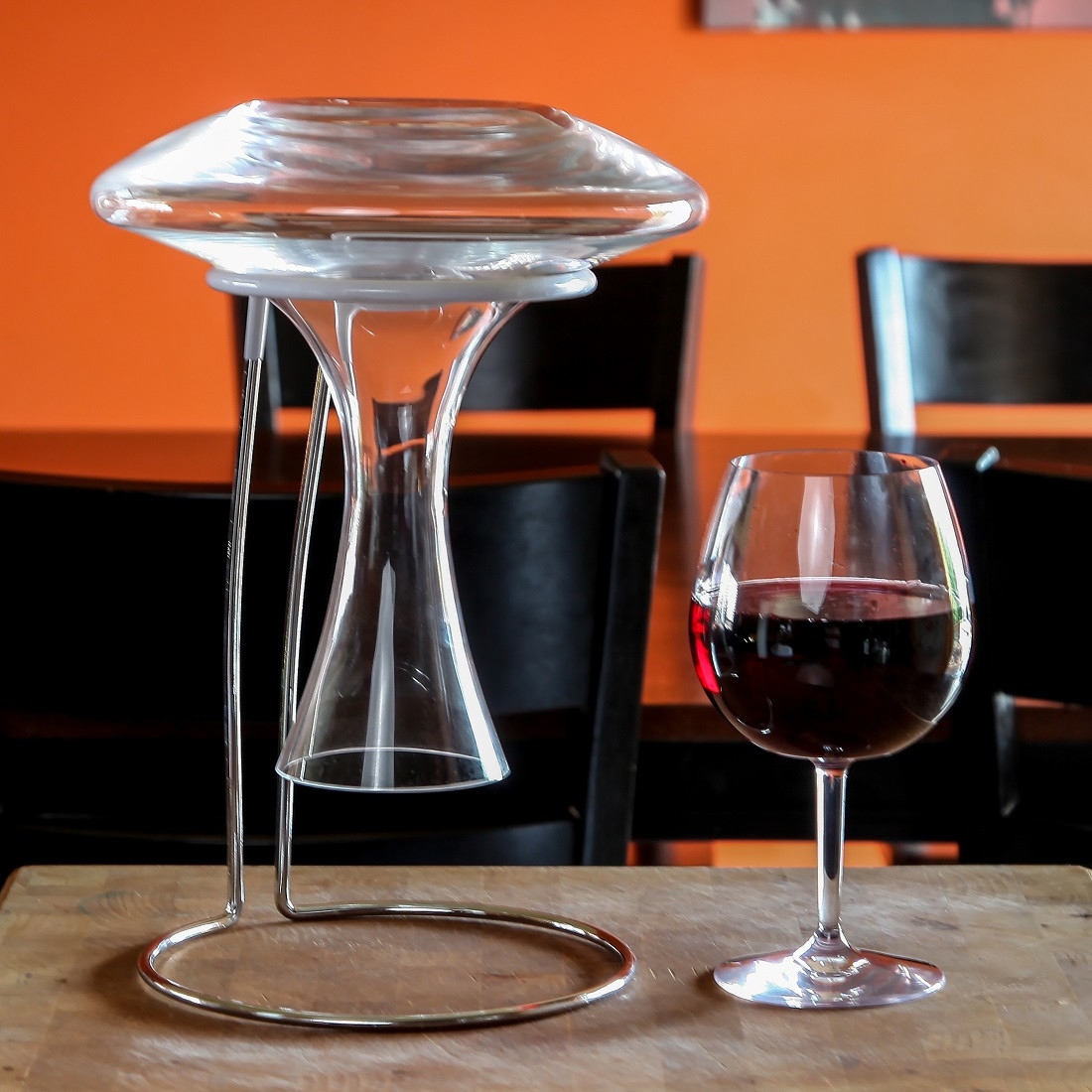 Lily's Home Wine Decanter Drying Stand with Rubber Coated Top to ...