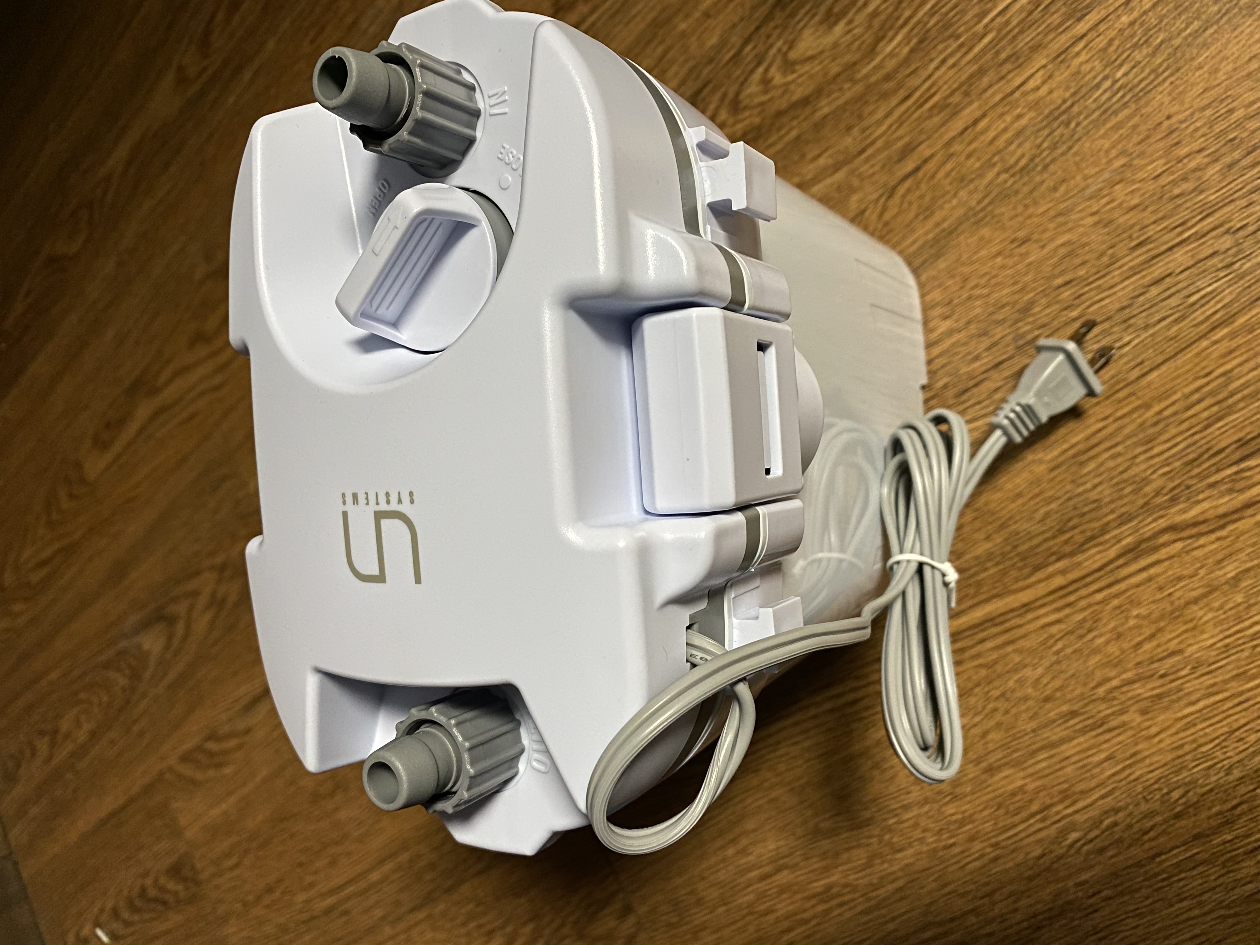 Aquarium Filtration: UNS Delta 60 Aquarium Canister Filter