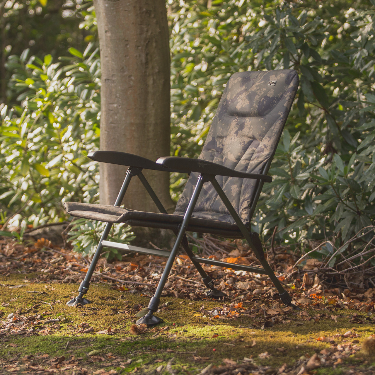 Carp Fishing Chairs | Every Carp Angler Needs a Go-To Chair For Those ...
