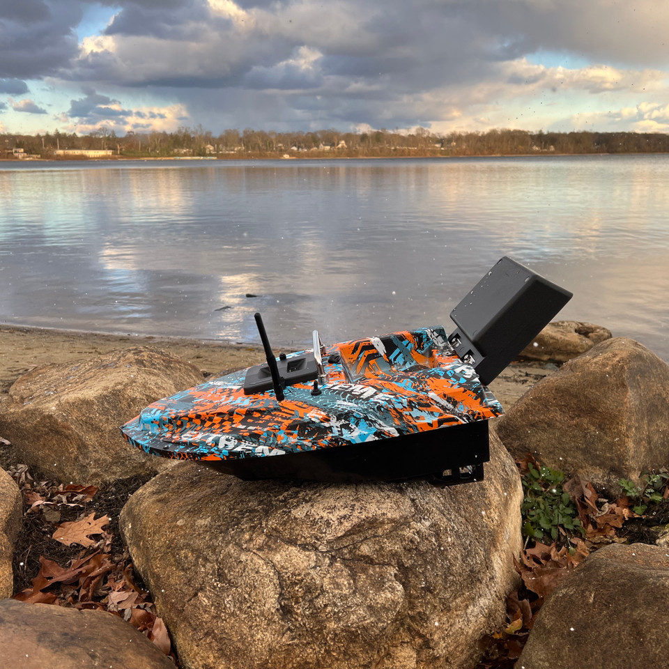 Carp Angler Bait Boat (with 5Ah Battery)