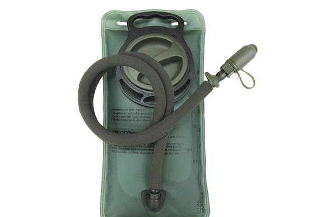 CONDOR 1.5L (50 oz) Hydration Bladder with Drinking Tube
