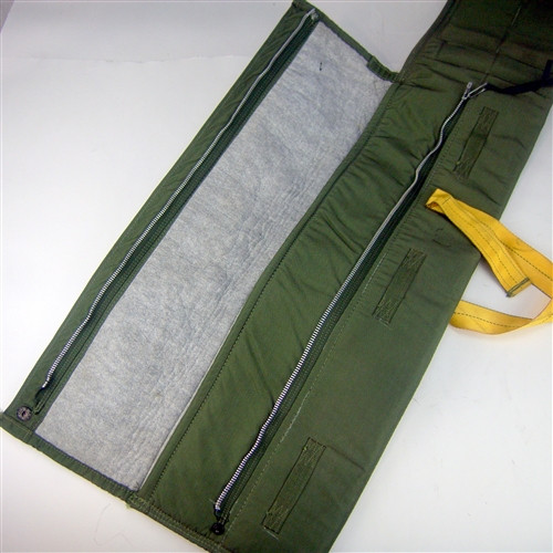 U.S. Armed Forces M1950 Parachutist Individual Weapons Drop Case - Hero ...