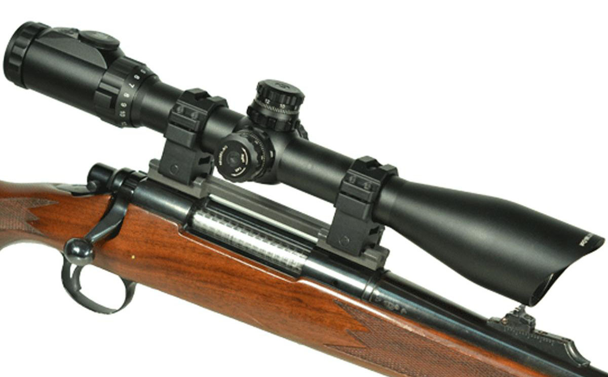 UTG 4-16X44 30mm Illuminated Scope w/ Scope Mount - Hero Outdoors