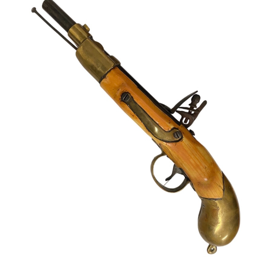 Replica Flintlock Pistol w/Display Case - Hero Outdoors