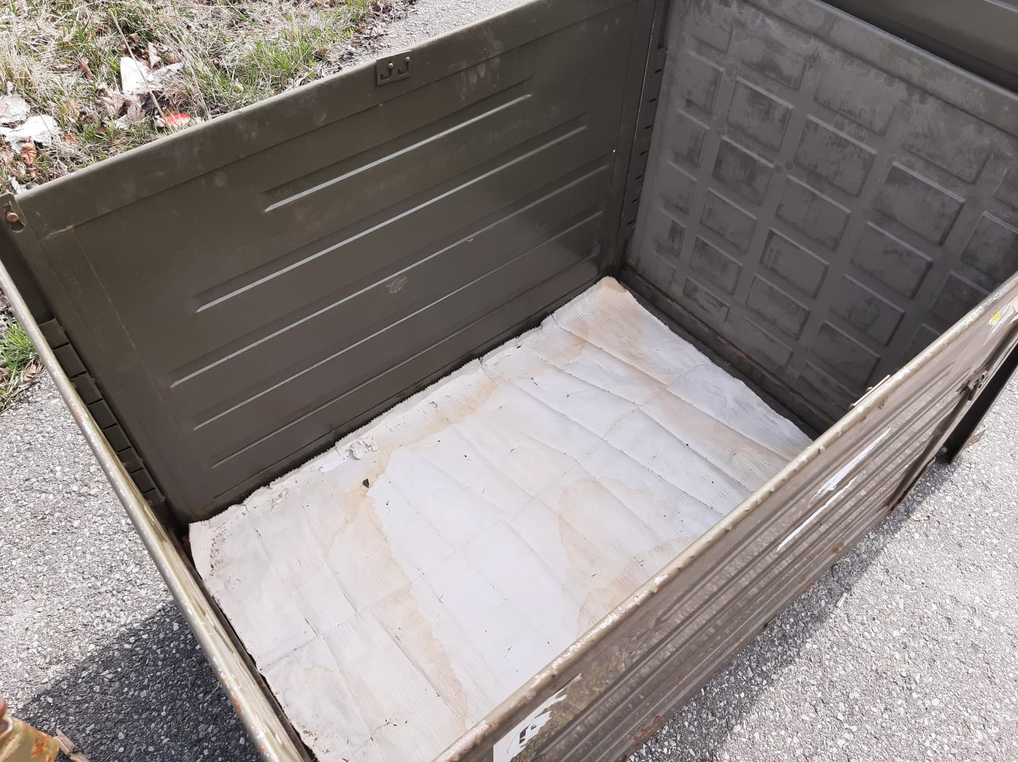 Czech Military Metal Transport Crates - Hero Outdoors