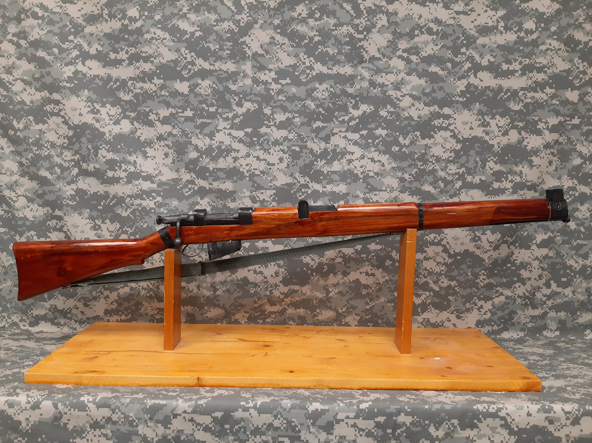 Hand Crafted Wood No4 Lee Enfield Parade Rifle - Hero Outdoors