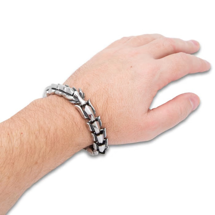 Twisted Roots Dragon Bracelet - Hero Outdoors