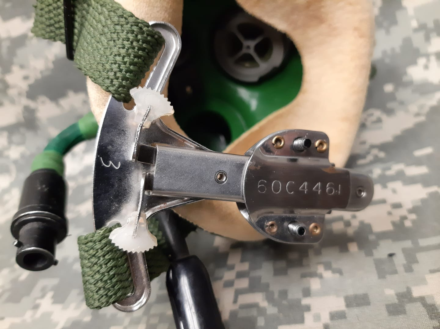 Chinese PLA Air Force Pilot Combat Oxygen Mask, YM-6 Type - Hero Outdoors