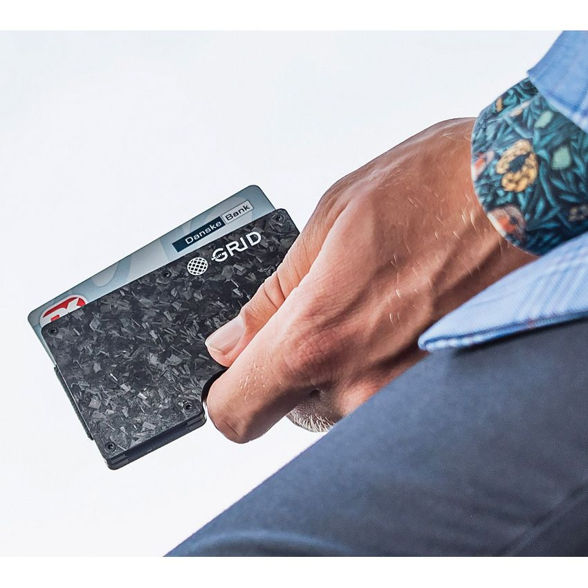 GRID Wallet Forged Carbon Fiber Wallet - Hero Outdoors