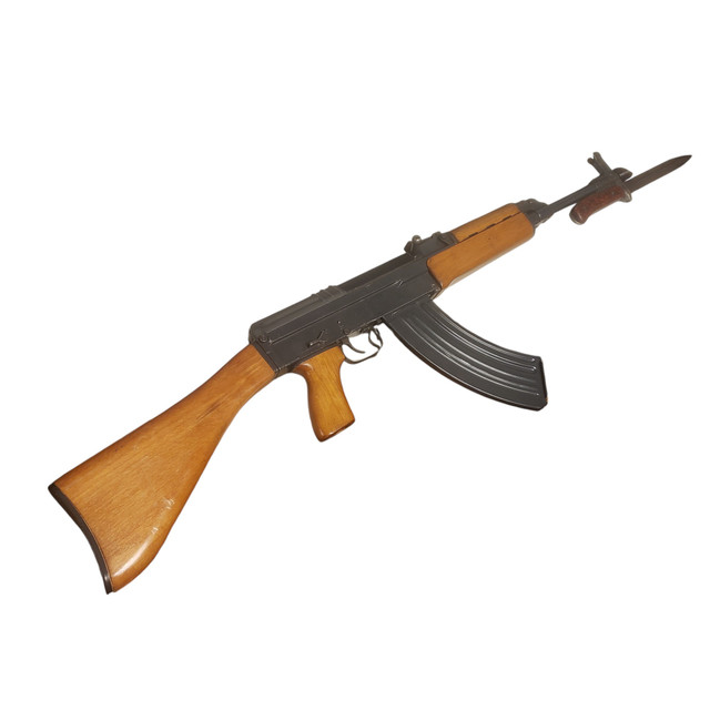 old deactivated guns