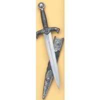 Skull Dagger with Scabbard - Hero Outdoors