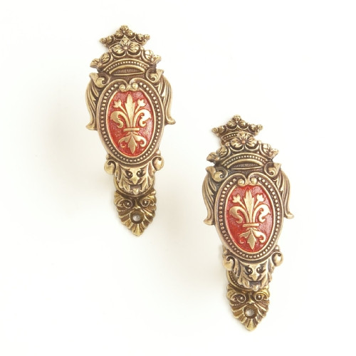 Medieval Sword & Gun Hangers - Hero Outdoors