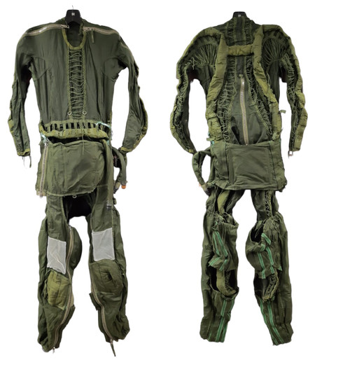 Chinese PLA Air Force Fighter Pilot DC-4 Anti-G Suit - Complete - Hero ...
