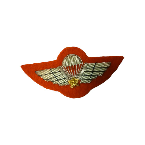 Canadian Airborne Regiment Bullion Golden Maple Leaf Wing
