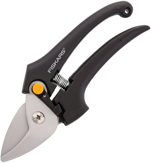 Fiskars Bypass Pruners - Hero Outdoors