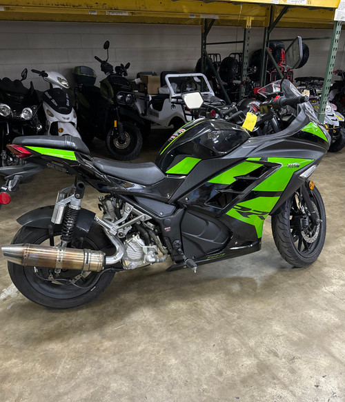 New Vitacci Falcon 250Cc Automatic Sport Bike | Arlington Power Sports
