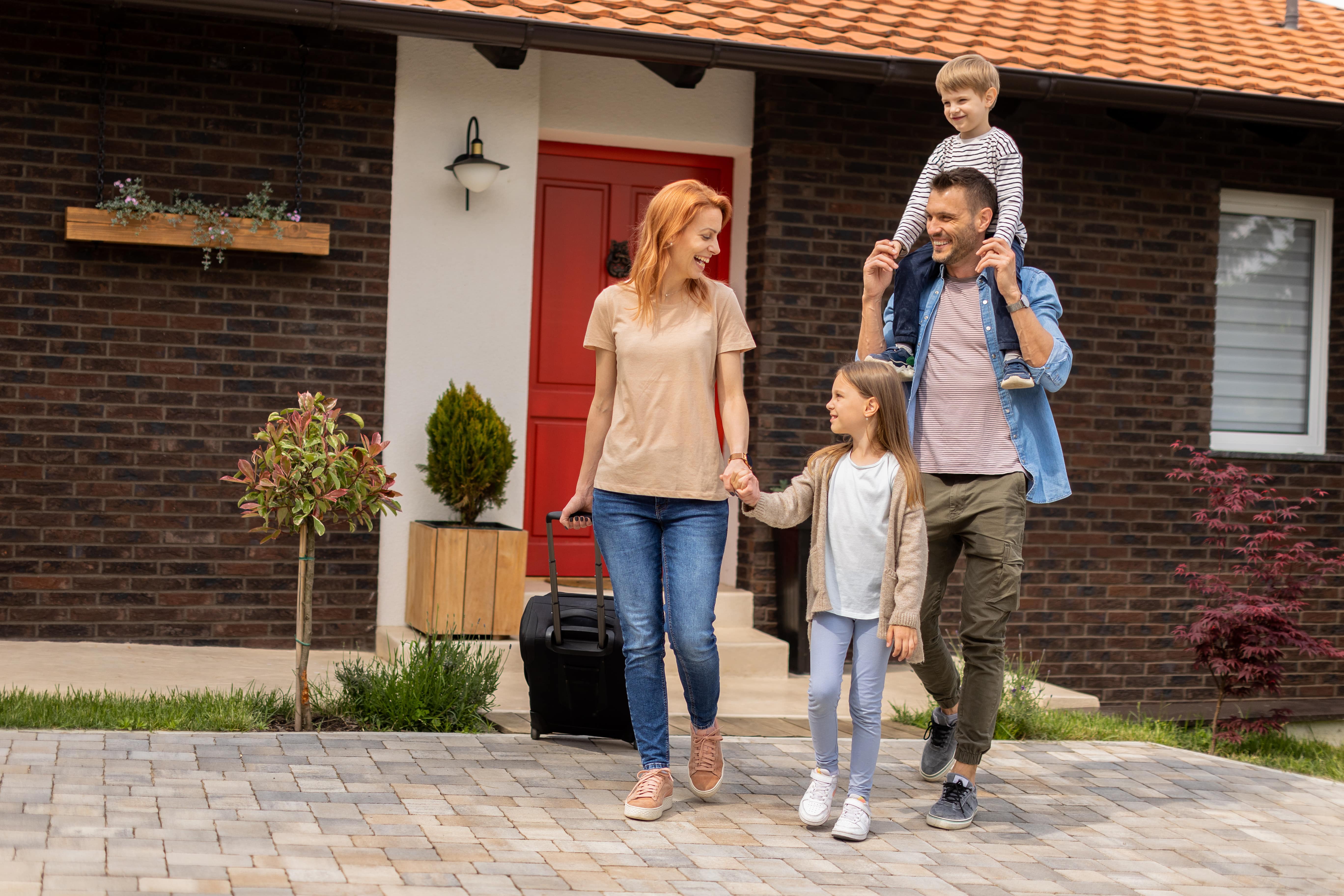 Large Family, Small House: Sleeping Solutions for Big Families ...