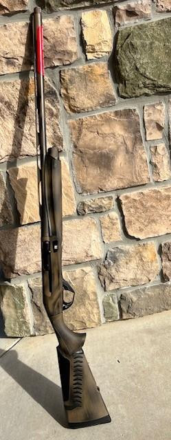 Benelli SBE3 12GA/26" Rob Roberts Platte River - Springhill Outfitters
