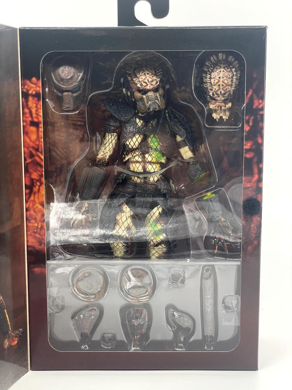 NECA Predator 2 Ultimate Battle-Damaged City Hunter Action Figure ...