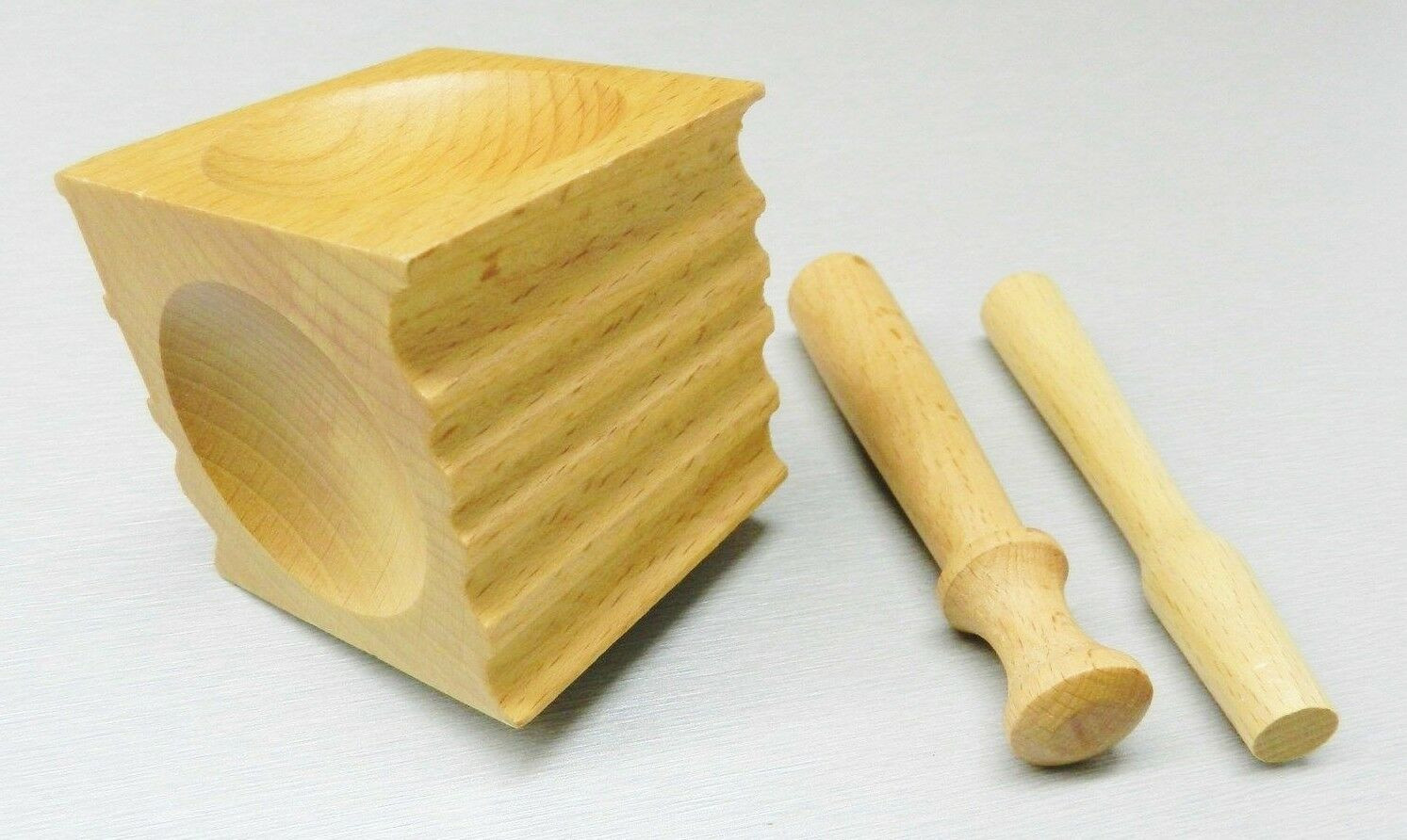Wood Forming Block Grooved With 4 Spheres Dapping Punch Set
