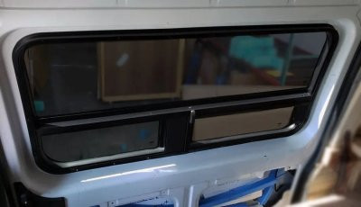 CRL T-Vent Window - ProMaster Van - Passenger Side Sliding Door
