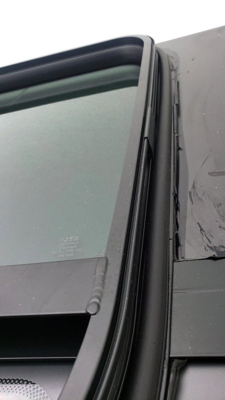 CRL T-Vent Window - Sprinter Van - Passenger Side Sliding Door