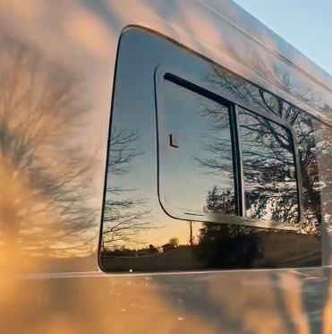 VWD Double-Sliding Van Window (T905387R)