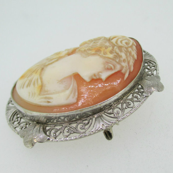 Victorian 10k White Gold Carved Conch Shell Brooch Pin