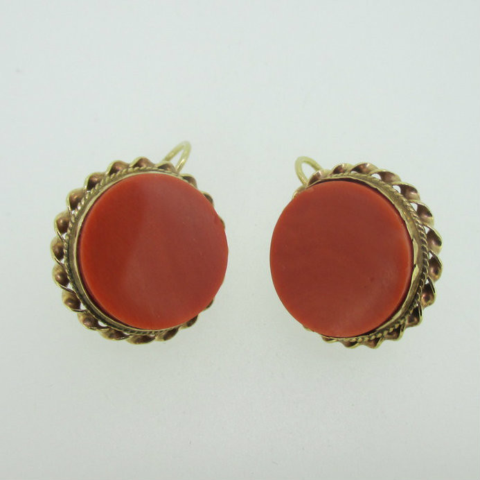 Vintage 14K Yellow Gold Coral Circle Earrings