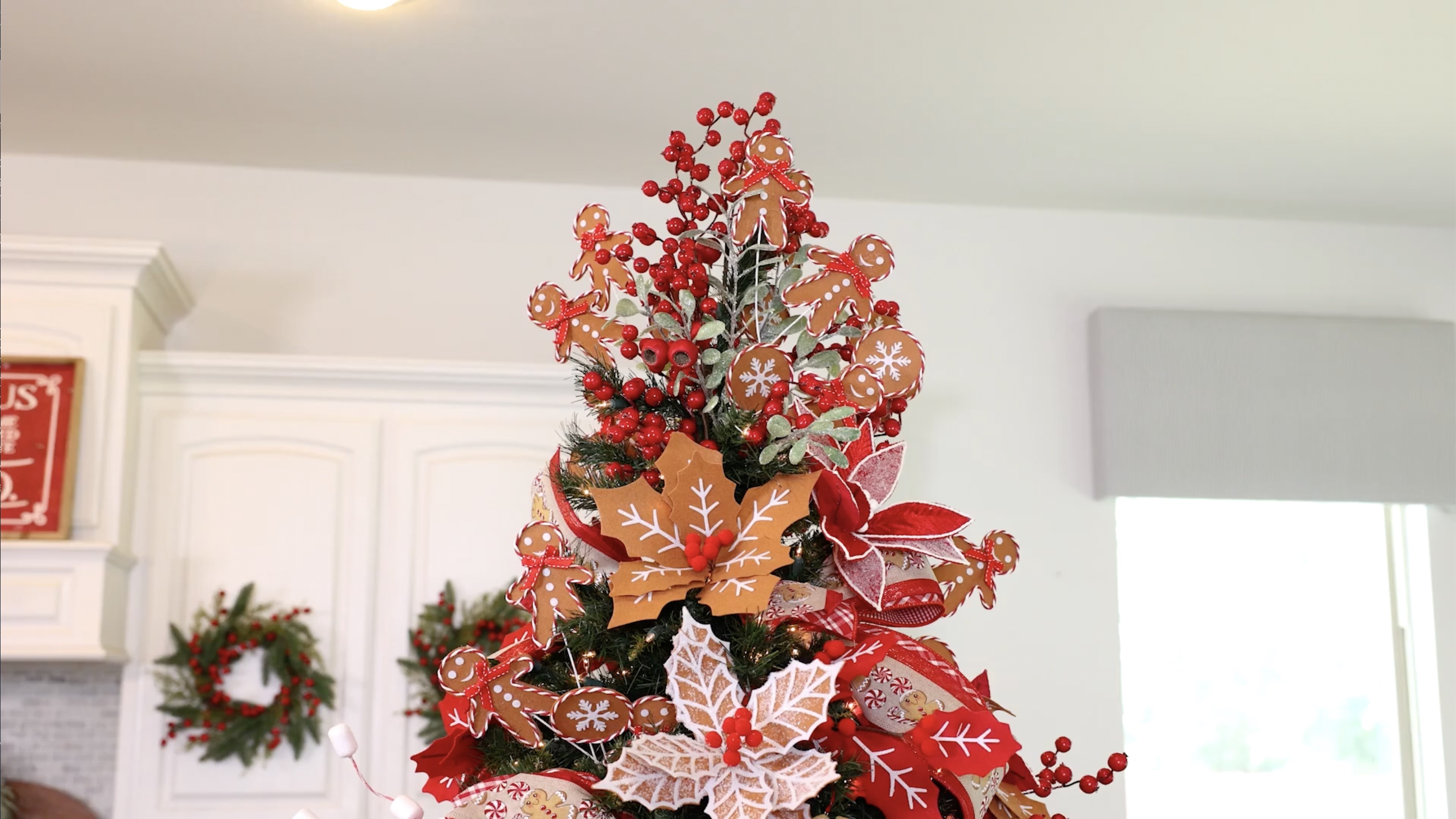 Gingerbread Themed Christmas Tree Decor Kit - Mrs. Claus' Kitchen ...