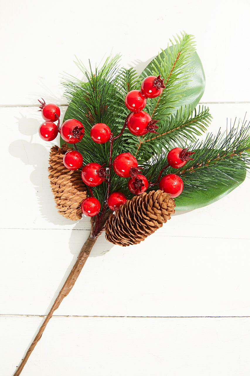 16" Magnolia Leaf Berry Cone Pick - Decorator's Warehouse