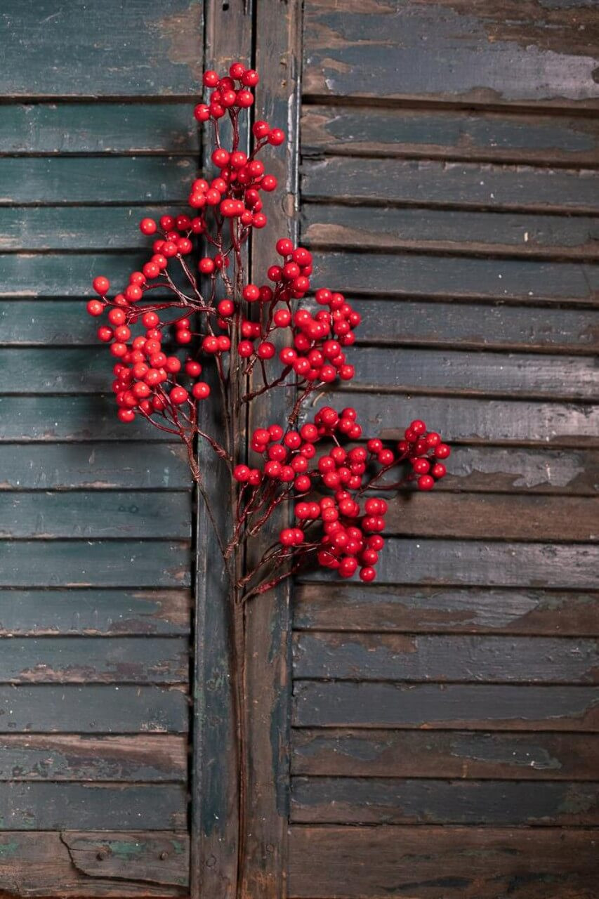 26” Petite Berry Spray - Decorator's Warehouse