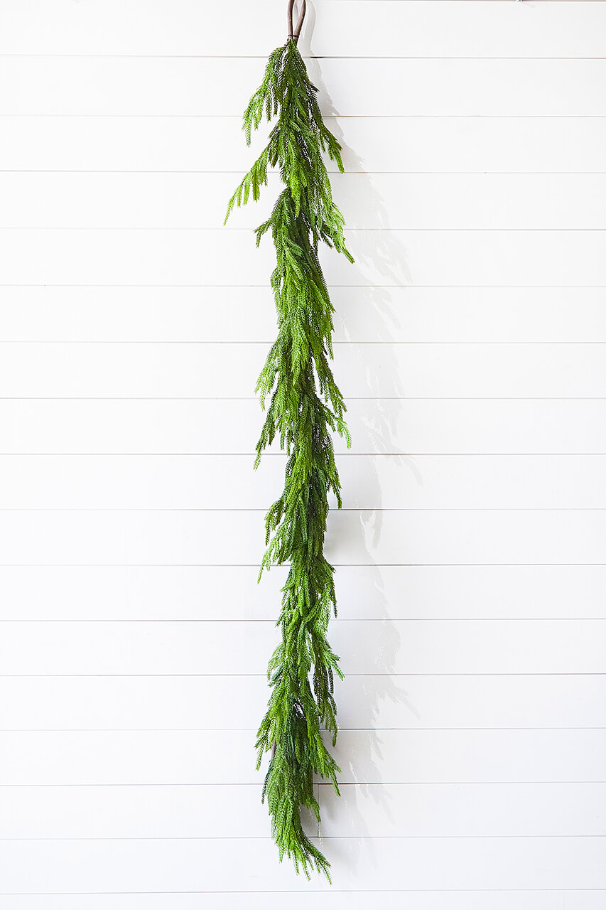 Realistic Garland | Natural Garlands | Decorator's Warehouse