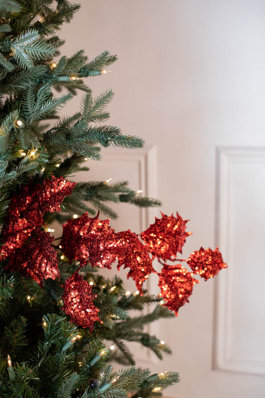 32” Holly Leaf Berry Spray - Decorator's Warehouse