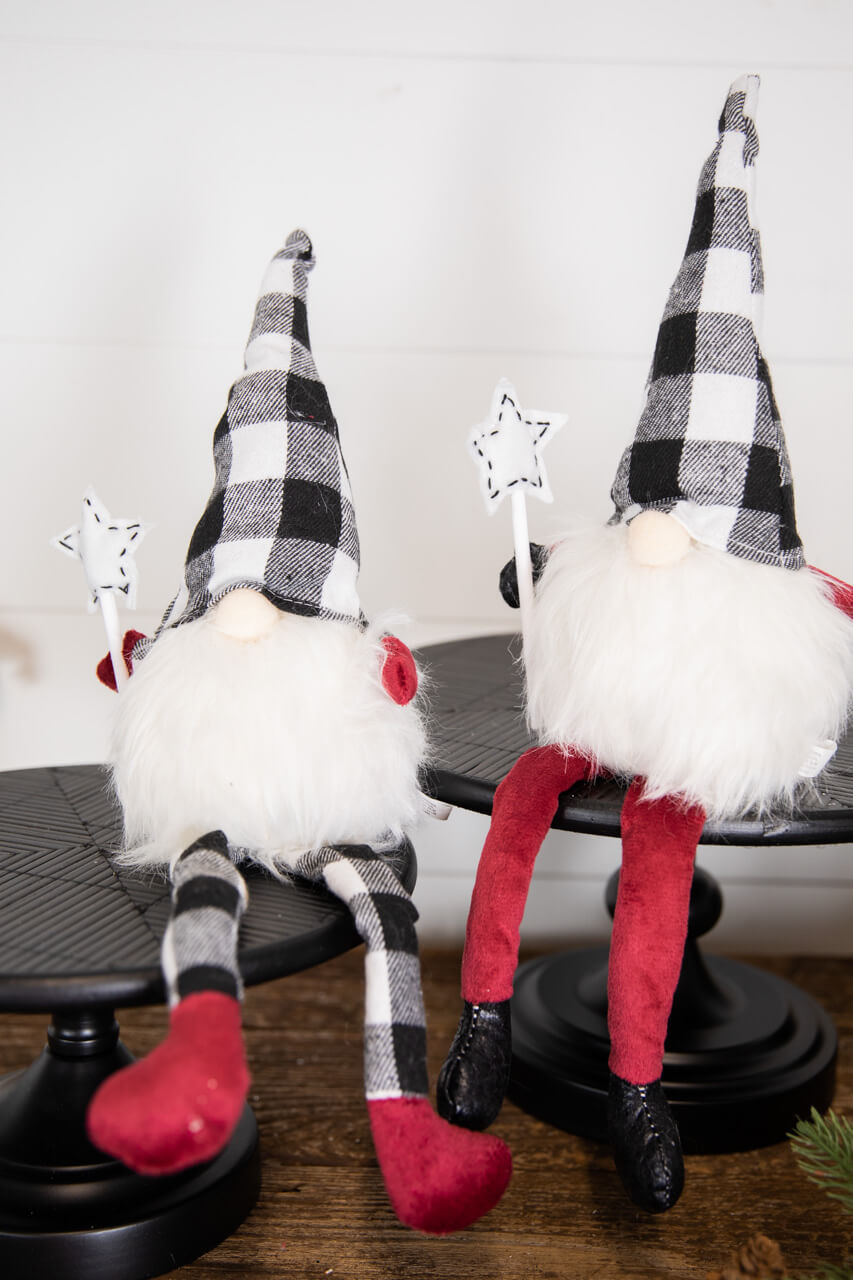 7” Star Wand Buffalo Check Sitting Gnome - Decorator's Warehouse