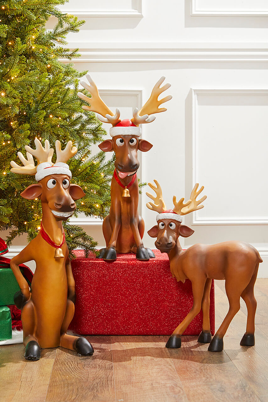 22.5" Funny Reindeer - Sitting - Decorator's Warehouse