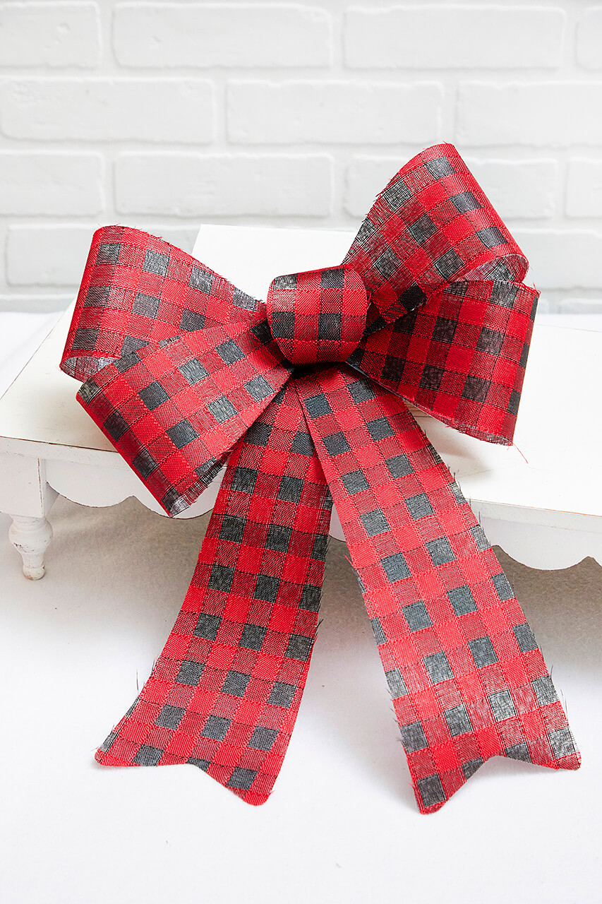 18'' x 14.5'' Acrylic Mesh Plaid Bow - Decorator's Warehouse