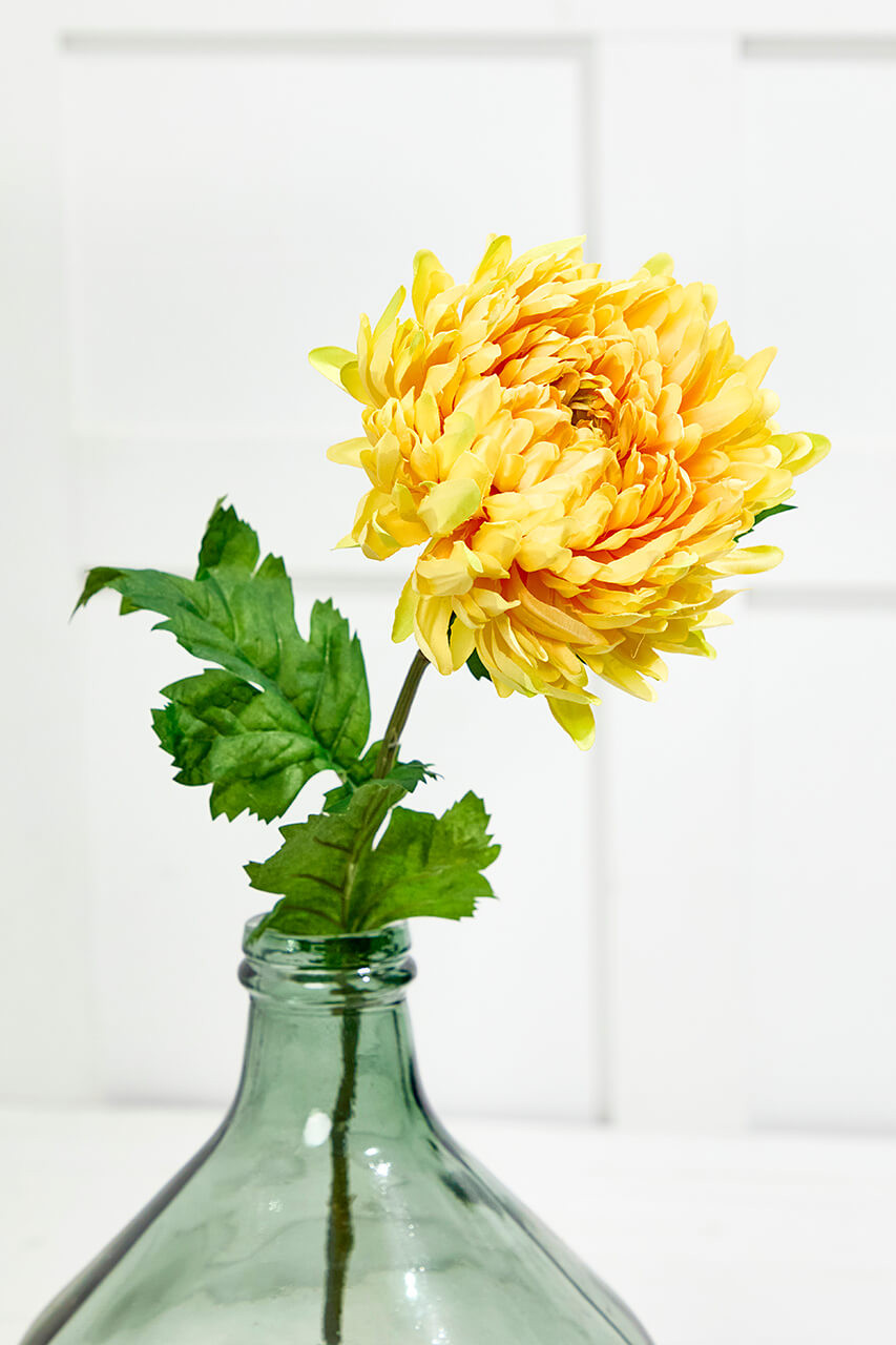 29.5'' Yellow Mum Stem - Decorator's Warehouse