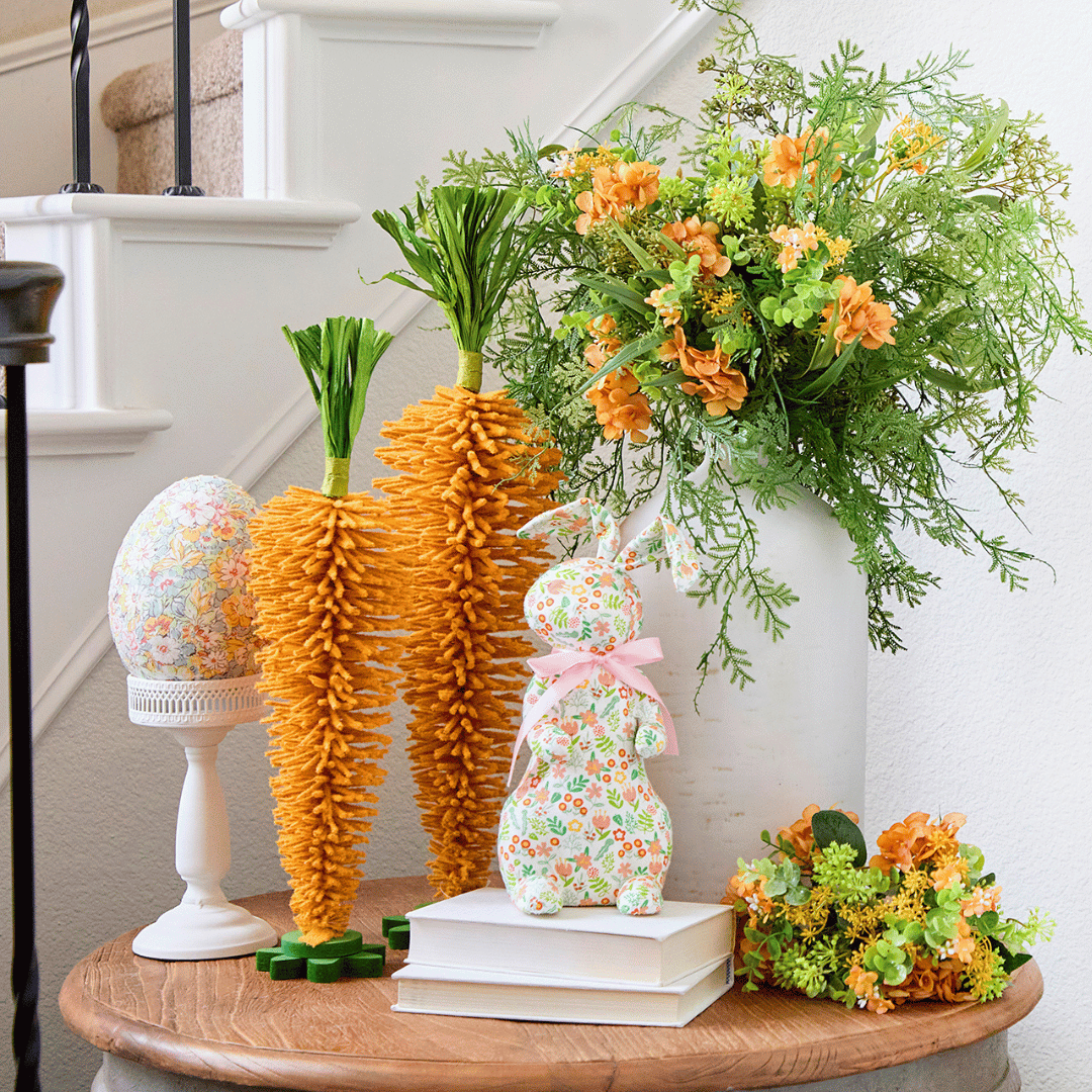 24" Large Standing Carrot - Decorator's Warehouse